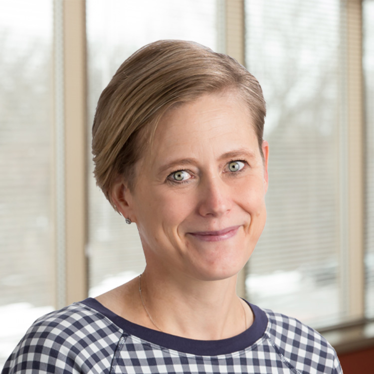 Dr. Amy Beacom, MD, Sports Family Medicine Physician - Minneapolis, MN ...