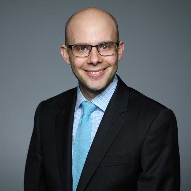 Dr. Christopher Ochoa, MD is a Pulmonologist in Naperville, IL | Sharecare