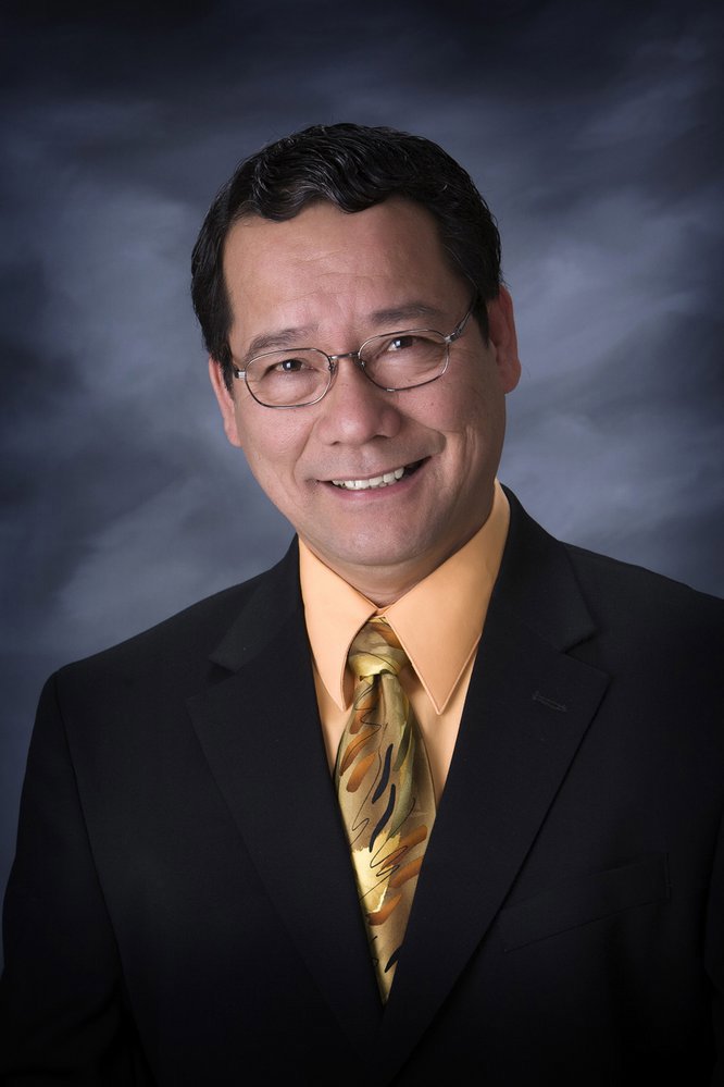 Dr. Luis Jain, MD, Family Medicine Physician - Roseau, MN | Sharecare